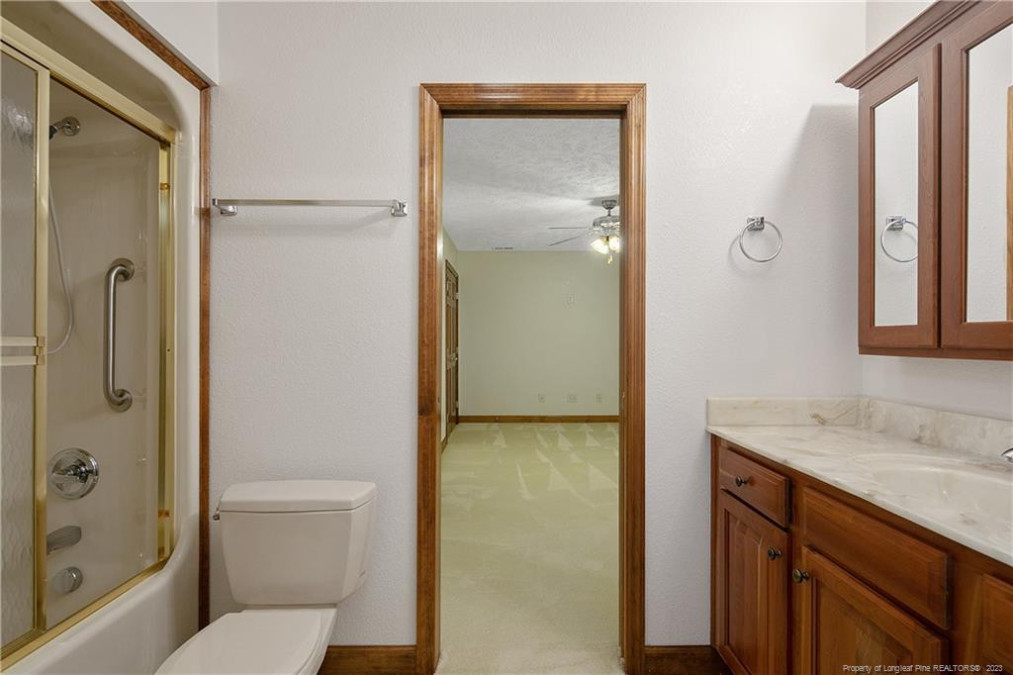 179 Sandy, Sanford, NC 27332 - Raleigh Realty