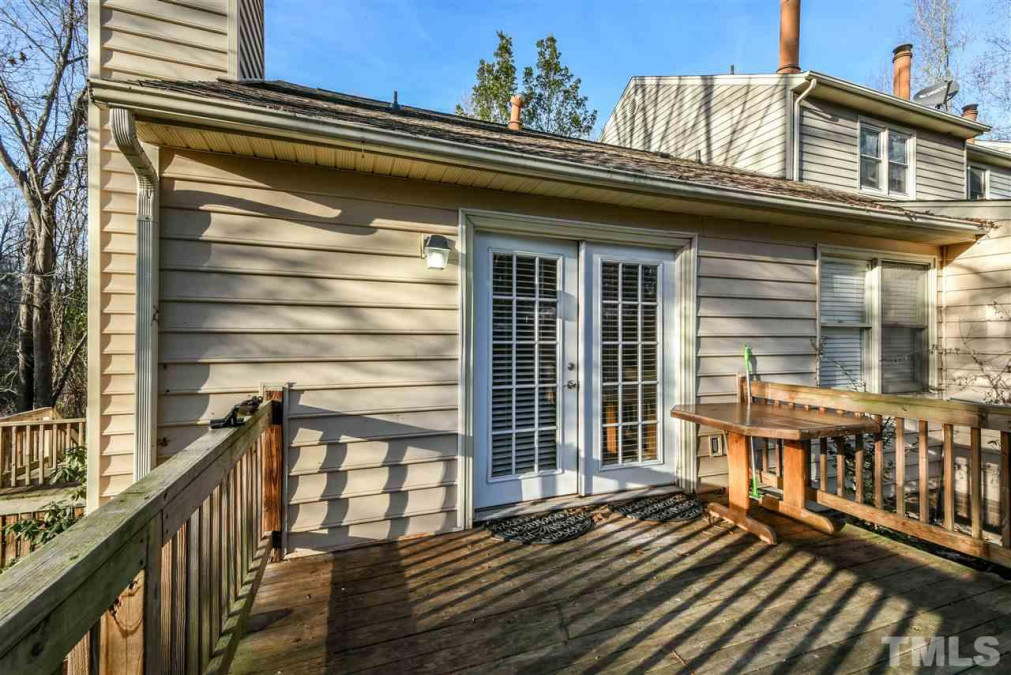 6400 English Oaks Dr, Raleigh, NC 27615 - Raleigh Realty