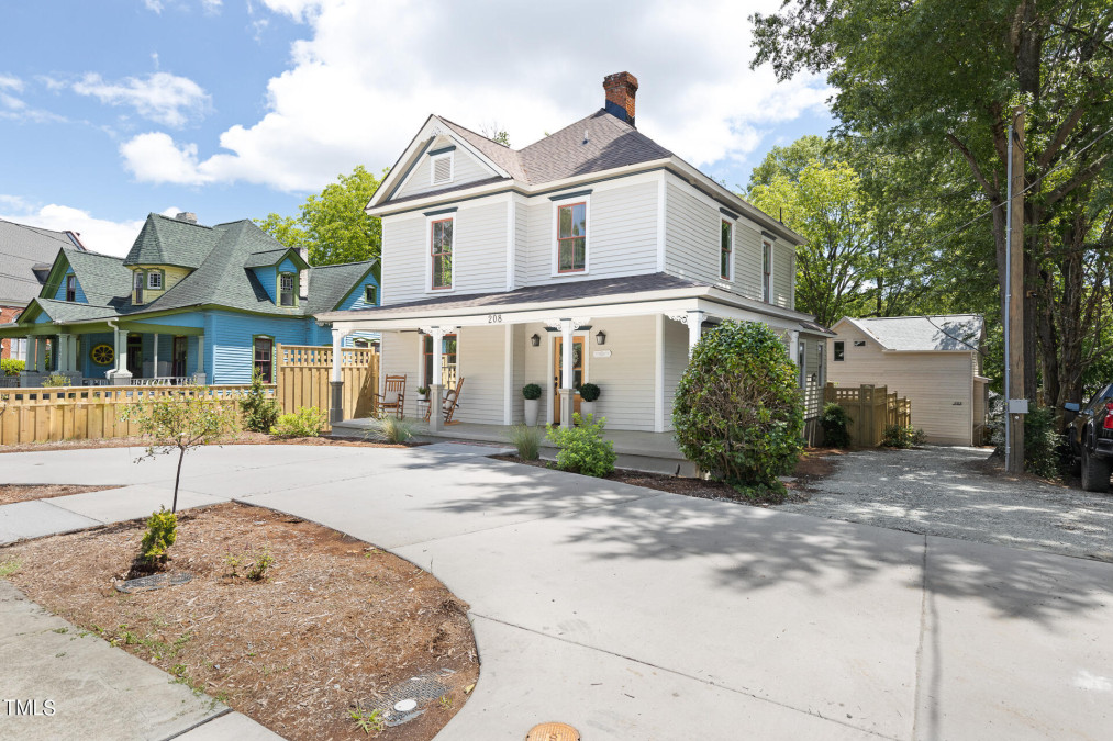 208 Trinity Ave, Durham, NC 27701 - Raleigh Realty