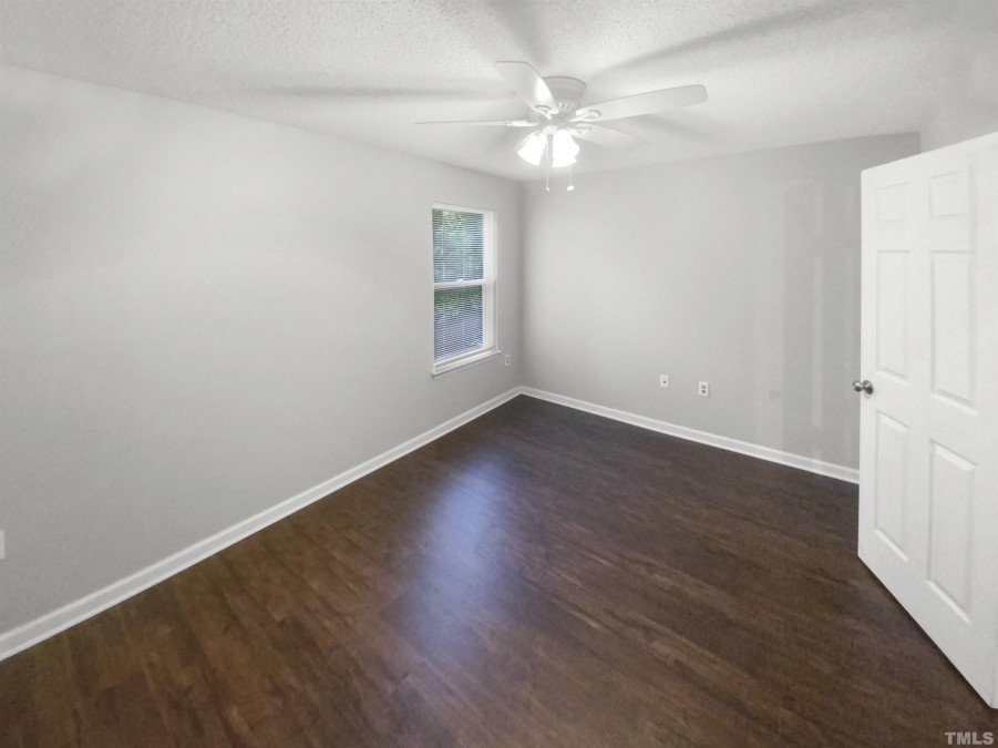 1300 Hillbrow Ln, Raleigh, NC 27615 - Raleigh Realty