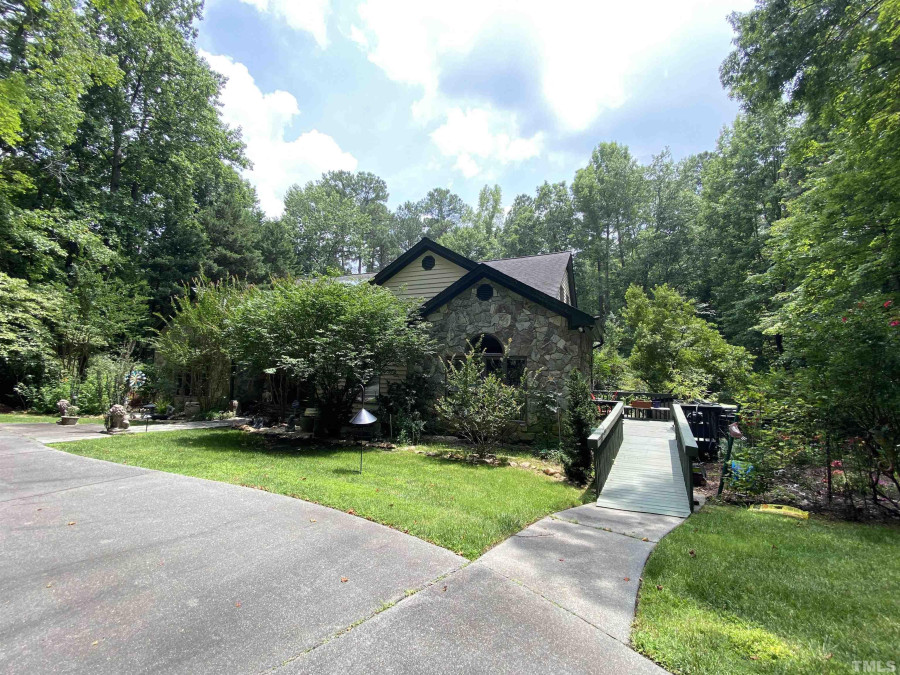 5007 Field And Stream Rd, Raleigh, NC 27613 - Raleigh Realty