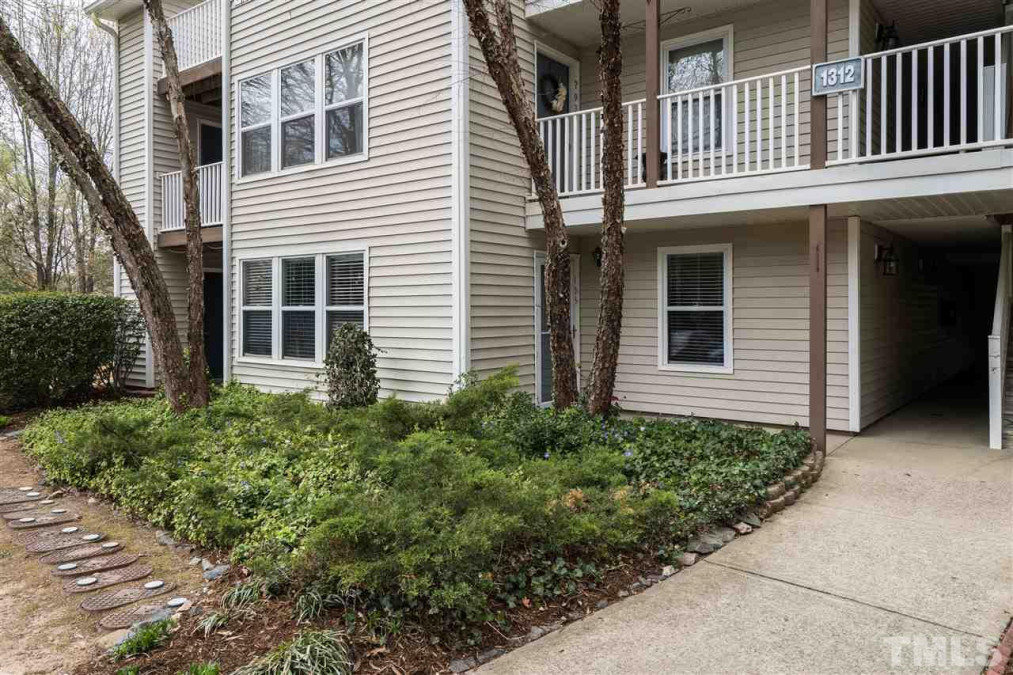 1312 Hillbrow Ln, Raleigh, NC 27615 - Raleigh Realty