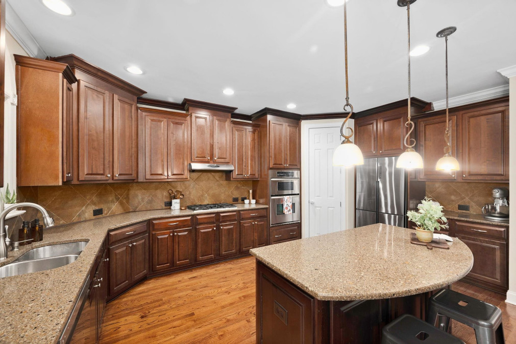 504 Arborhill Ln, Holly Springs, NC 27540 - Raleigh Realty